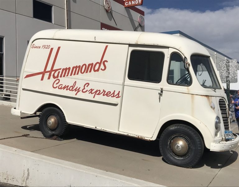 Hammond's Candies Factory Tour with Kids | Seek Discover Learn
